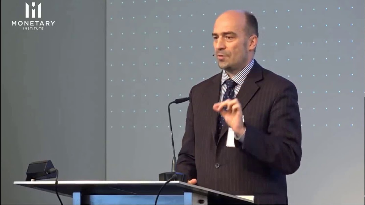 The central Bank Game Plan.Richard Werner. - YouTube