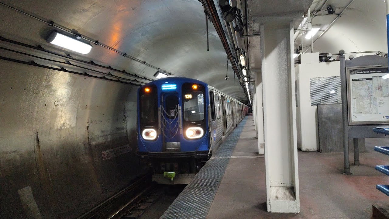 CTA Blue Line Train Run 126 arrives and departs Washington Station {MAR ...