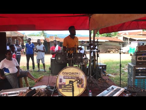 Nana Tabiri Song “Wada nyane”@ Late Atta Kojo Foreman 🎤Mom’s Funeral ...