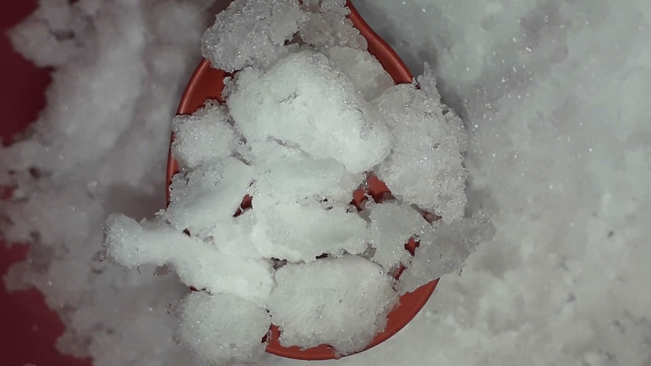 comer gelo faz mal? freezer Frost Scraping and Eating Raspar e comer ...