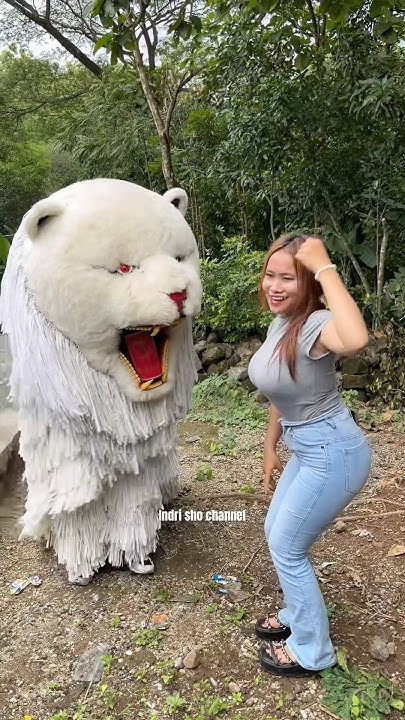 Cewek tobrut joged bareng can macanan - YouTube