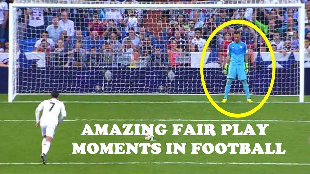 AMAZING FAIRPLAY MOMENTS IN HISTORY OF FOOTBALL - YouTube