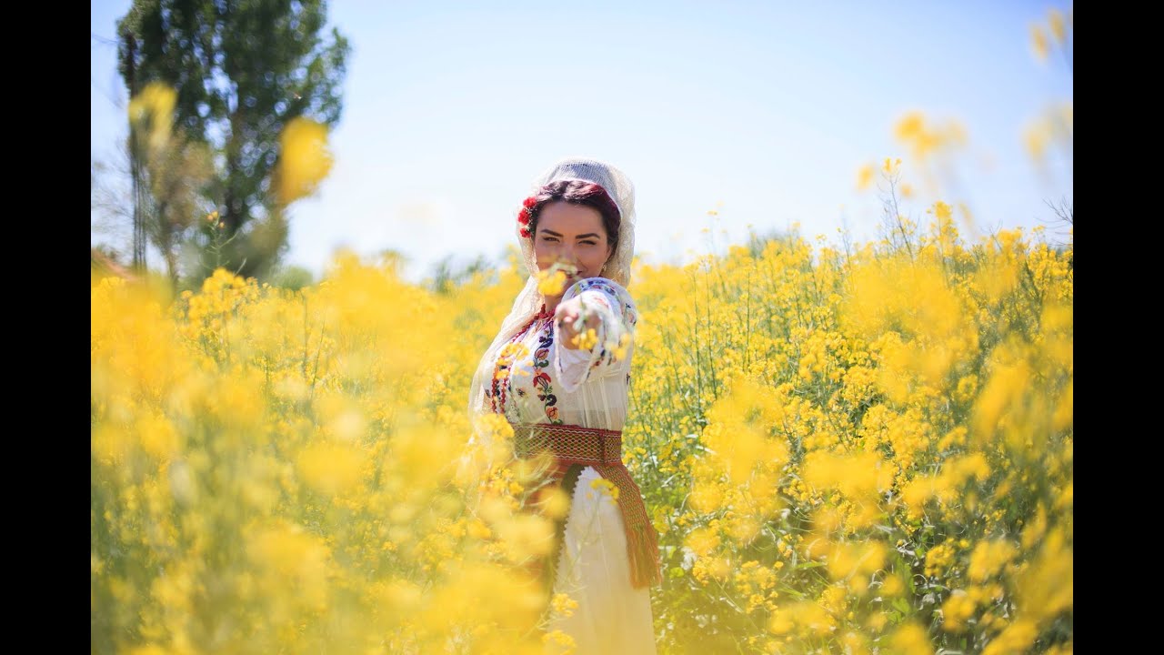 Alina Statie - Stau florile triste-n glastra LIVE la Dulce-i graiul de ...