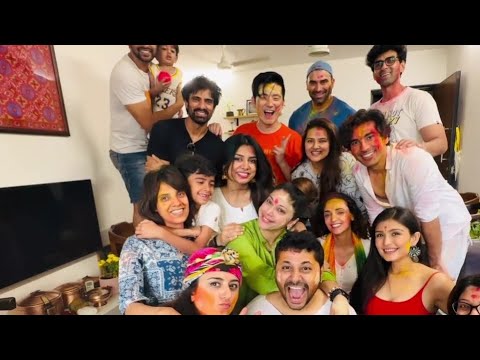 Sanaya Irani and Barun Sobti celebrating Holi ❤️