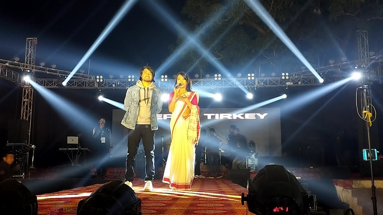 SAJNI MOR | सजनी / Deepak Tirkey Riya Tirkey | Renaissance 2.0 | | nagpuri hindi song - YouTube