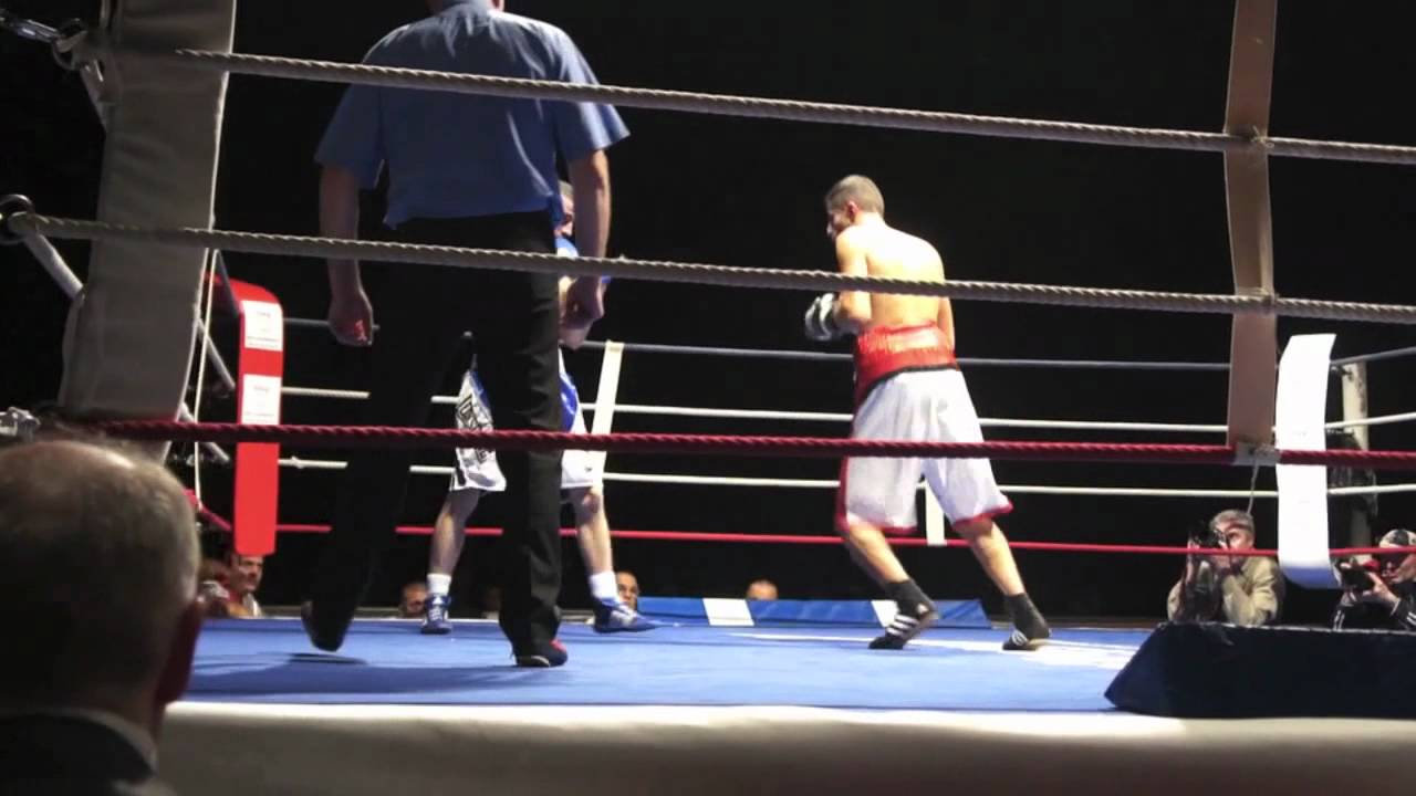 ALI HALLAB VS BASTIEN ROZEAUX - YouTube