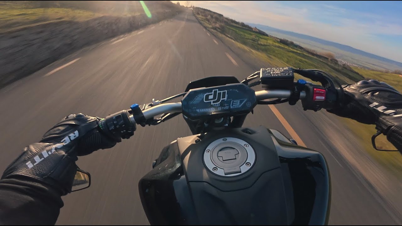 Yamaha MT07 pure sound // Having some fun on a narrow road // DJI ...