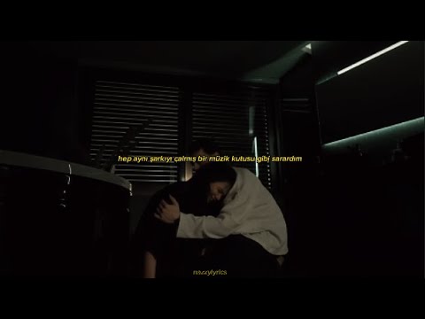 model - müzik kutusu | sözleri