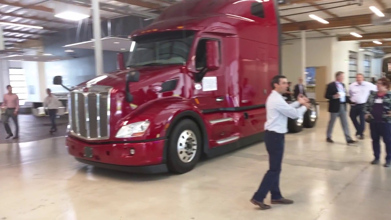 Inside the PACCAR Innovation Center in Silicon Valley - YouTube