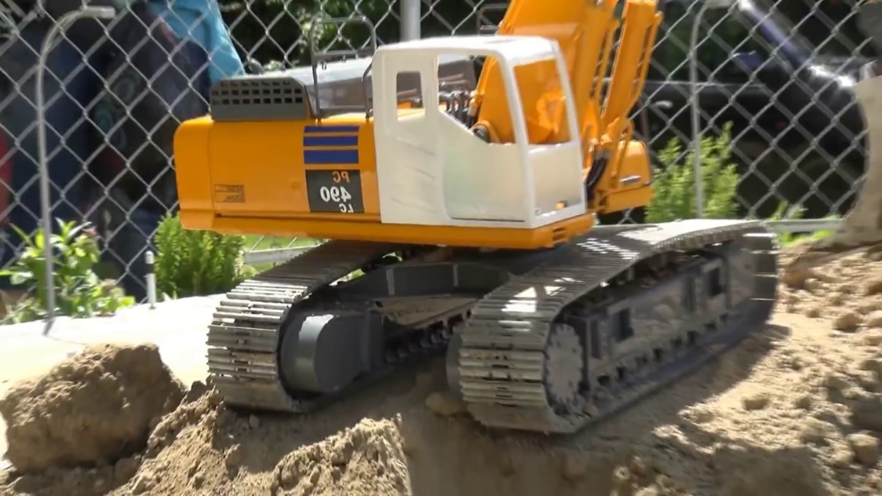huge super bagger KOMATSU 400 PB rc mega model - YouTube