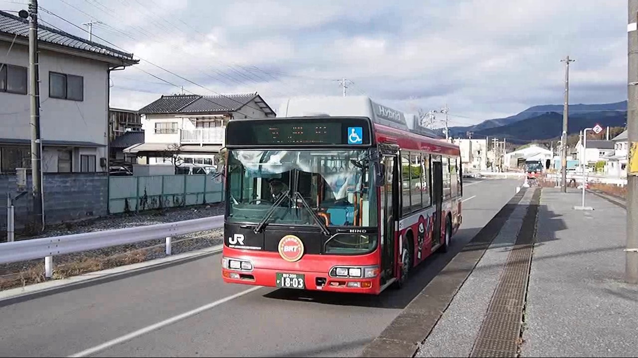 【HD】大船渡線BRT気仙沼行(盛入線) Ofunato Line BRT for Kesennuma Arriving at Sakari ...
