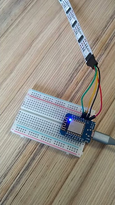 FastLED WeMos D1 mini (ESP8266) test 1 - YouTube