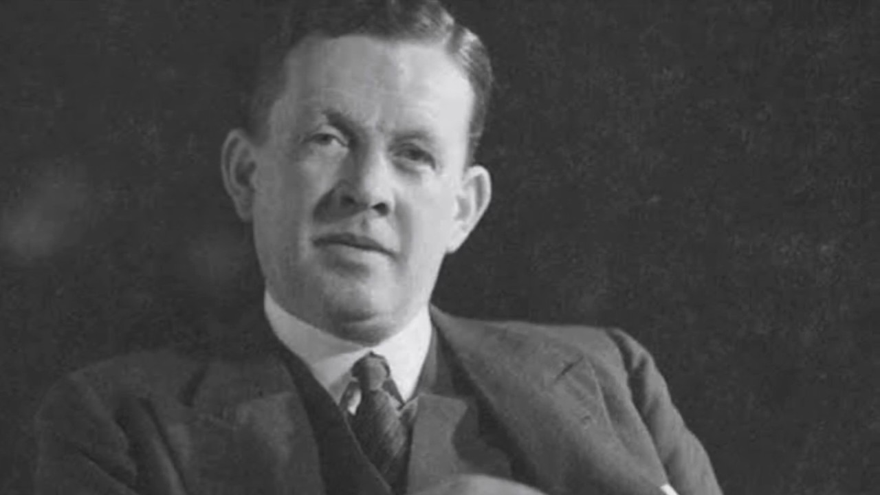 Robert Lockhart - YouTube