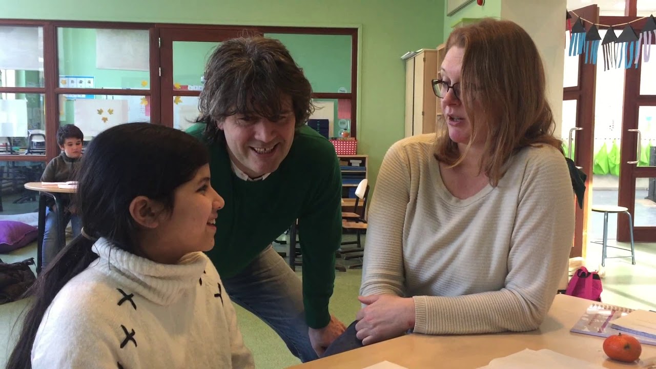 Begrijpend Lezen op de Al- Ghazali school - YouTube