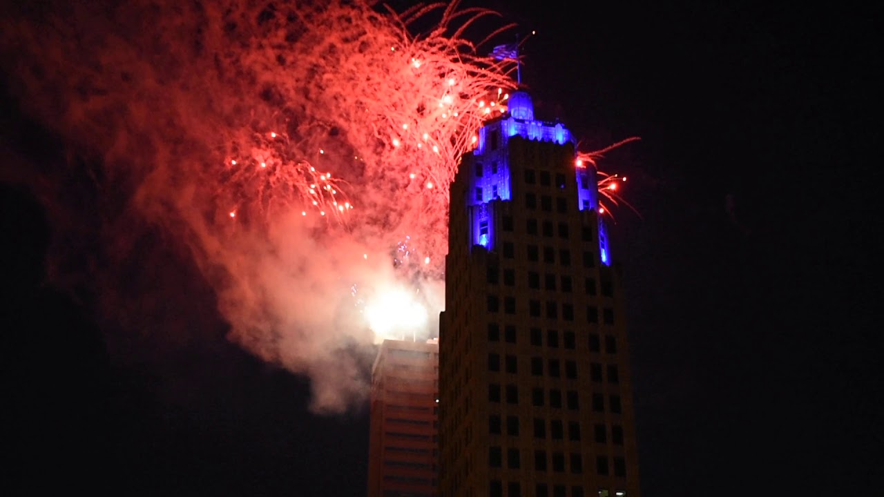 Fireworks Fort Wayne - Independence Day - YouTube