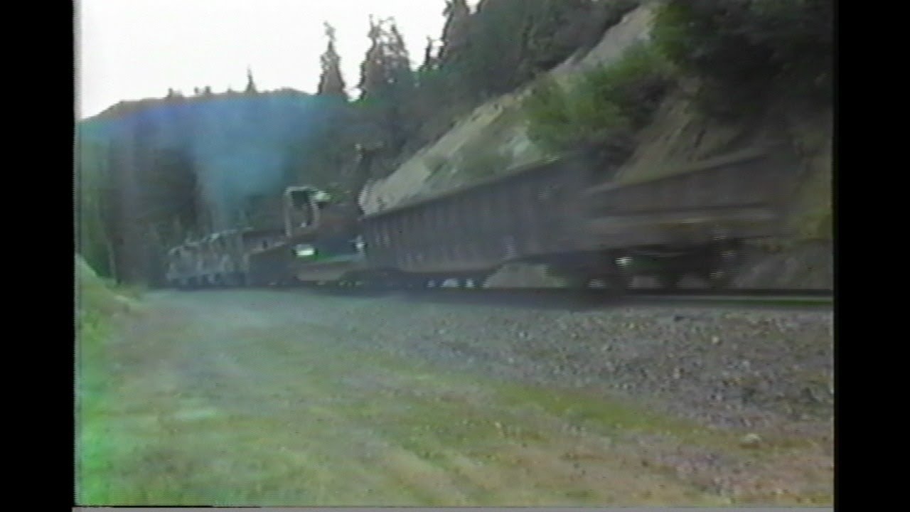 933. SOUTHERN PACIFIC SP 4352 WORK TRAIN at MP 541 between Abernethy ...