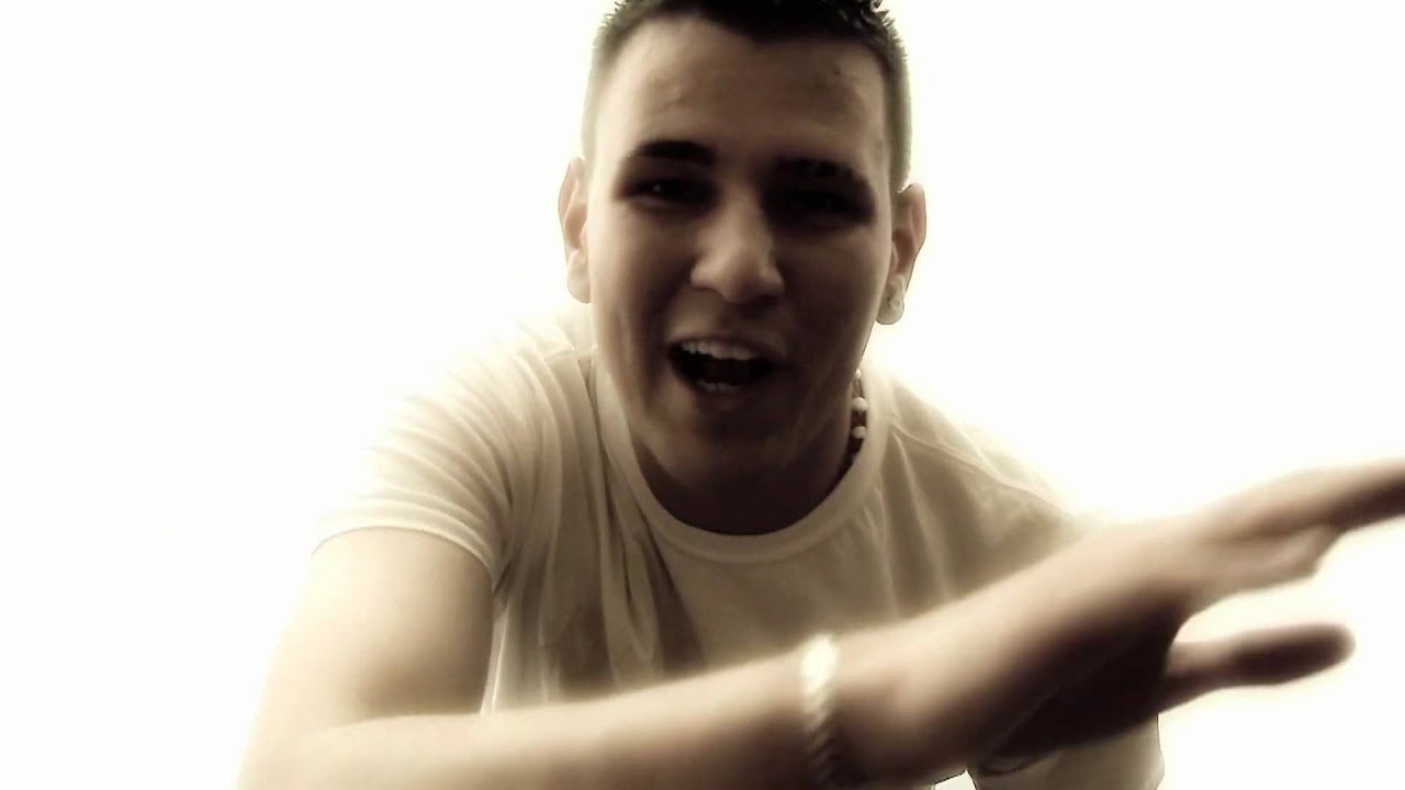 CVIJA ft. DJ SHONE - DISKOTEKA [OFFICIAL VIDEO 2010] - YouTube