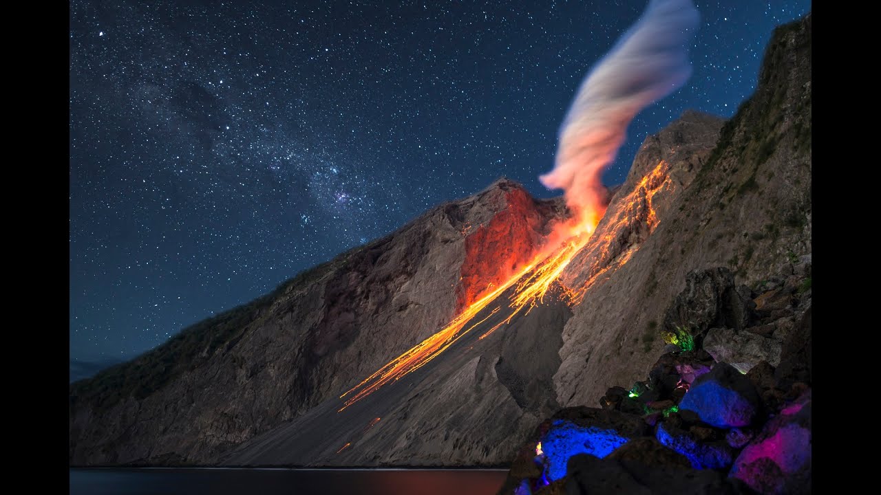 Expedition Batu Tara Volcano - Indonesia - Pyroclastic flow ...