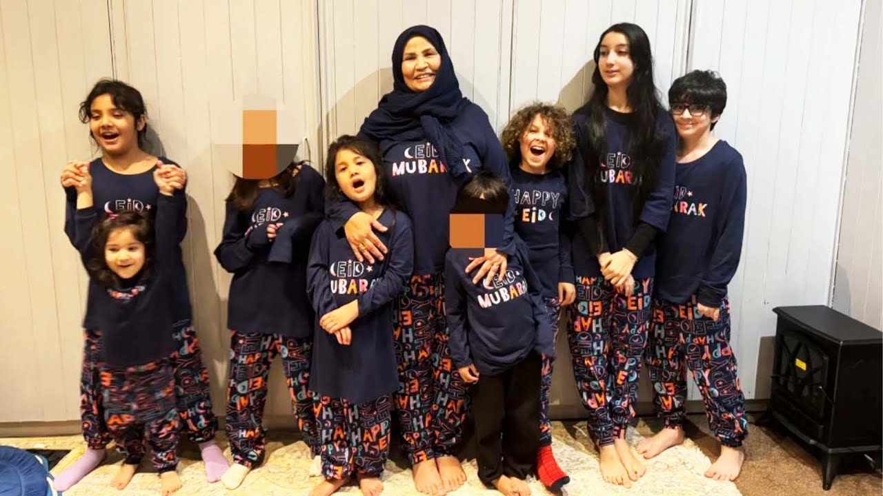 EID GIFT SHOPPING || CHAND RAATH || FAMILY MEHNDI || MAMA KA MASALA ...