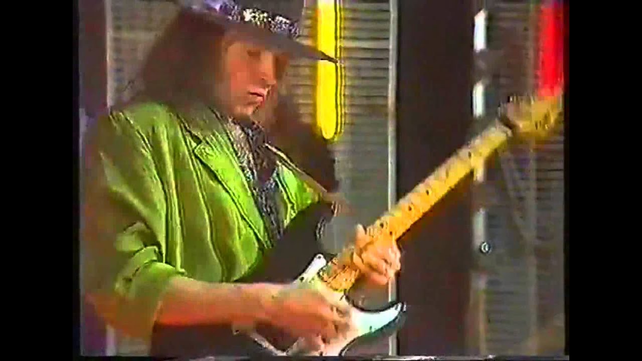 Michael Flexig with ZENO - A Little more Love, live -rare - YouTube