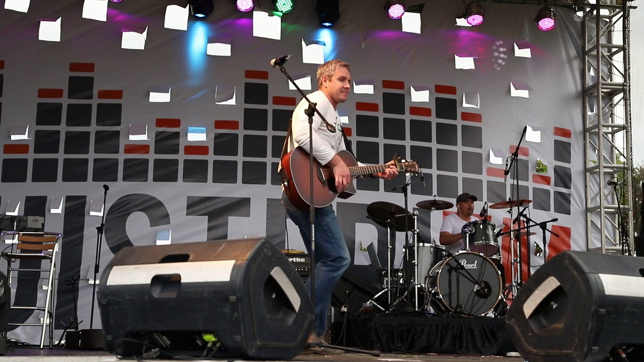 Deon Groot Lepelle @ LFM Fees - YouTube