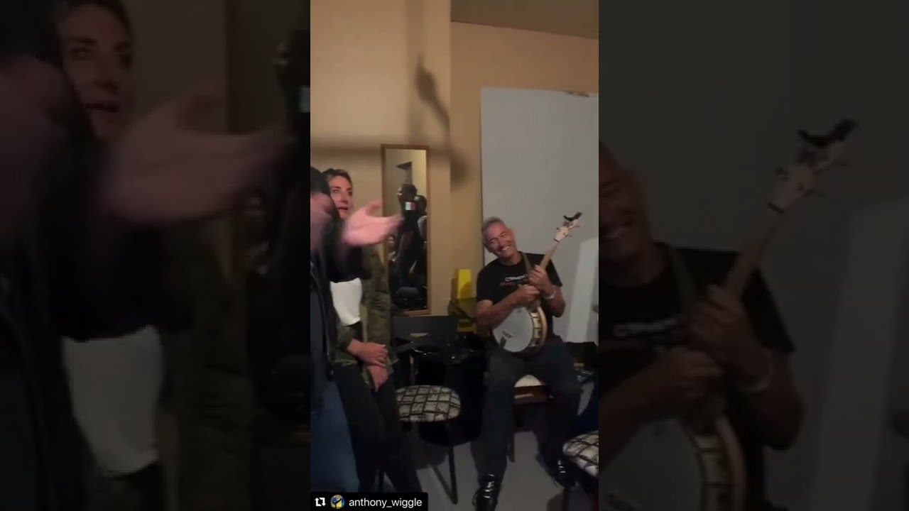 The Wiggles Hurricane Fiona Song @The Wiggles - YouTube