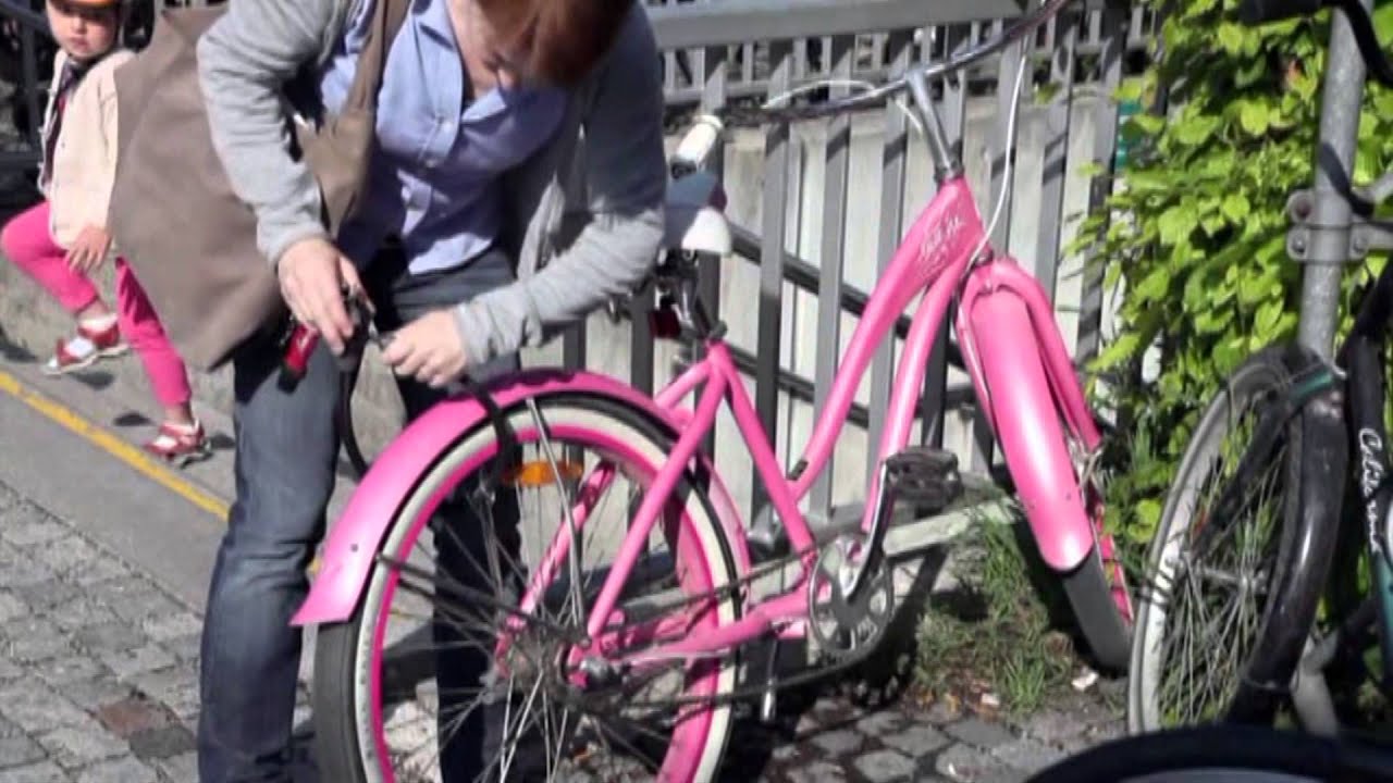 der Weg zur Arbeit von Hanna Bogner - YouTube