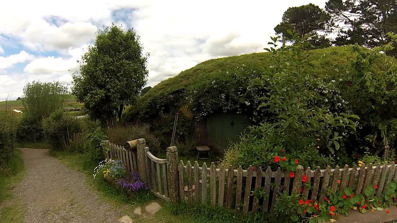 A Walk through Hobbiton movie set - YouTube