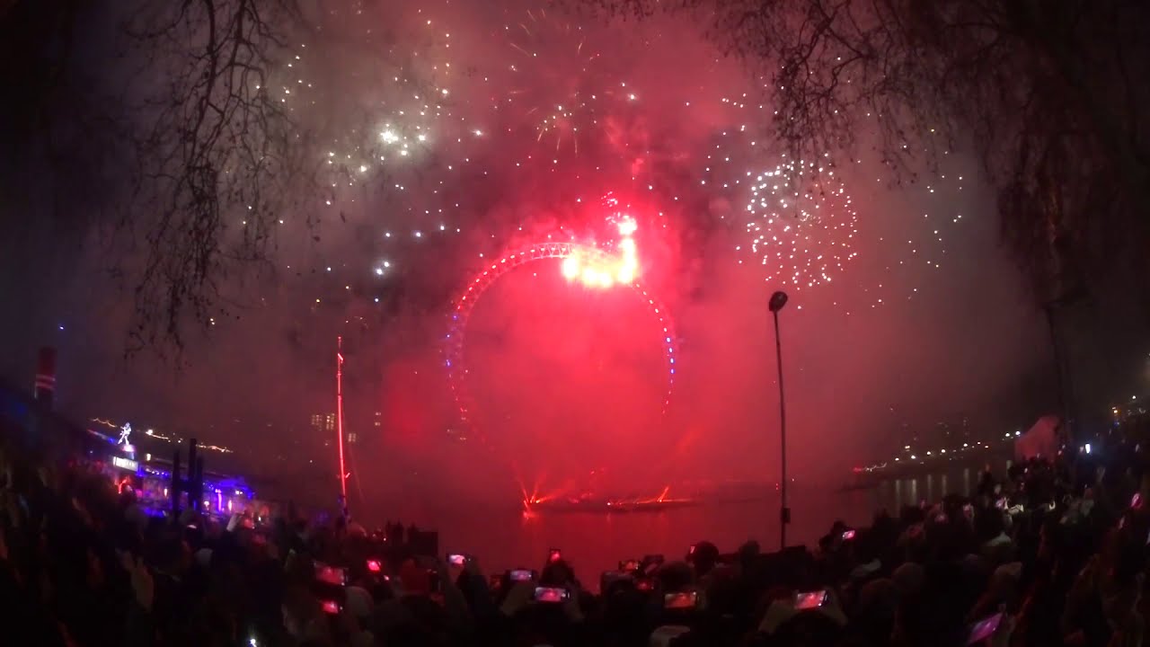 London New Year's Eve Fireworks 2020 - YouTube