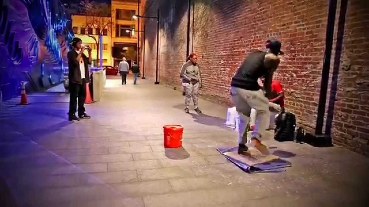 Rhythm Tapper & Bucket Drummer in Oakland - YouTube