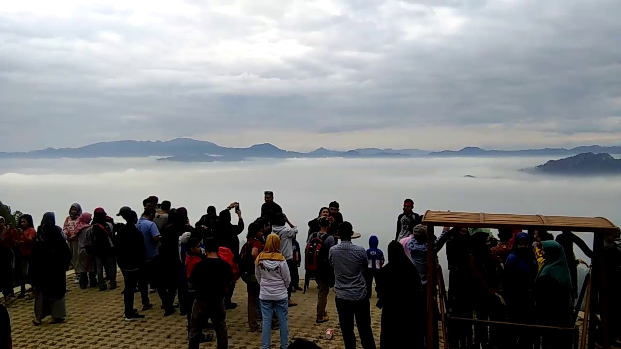 Negeri atas awan tana toraja - YouTube