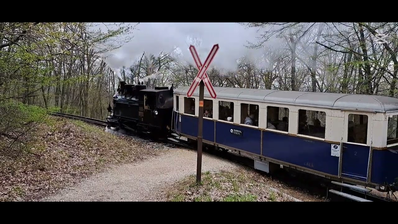 Úzkokolejkový železniční přejezd Budapešť - 9.4. 2023 (Hungarian Level ...