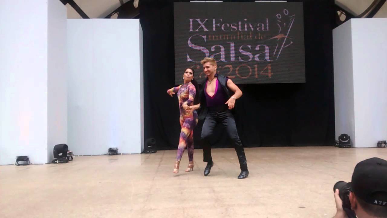 Jhoan Moreno y Viviana Vargas - Festival Mundial de Salsa Cali 2014 - YouTube