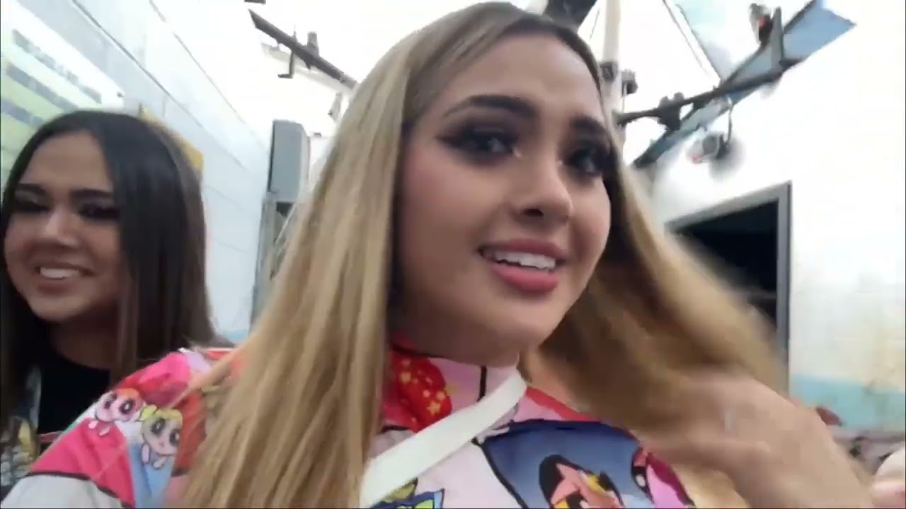 ARI en atracción de TERROR (Universal Studios) - IRL - YouTube