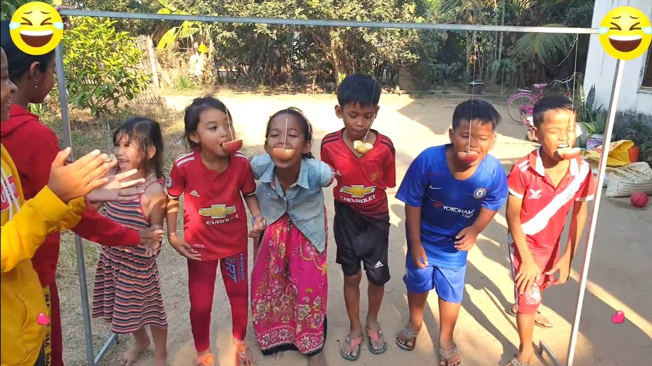 Eat Apples Without Using Hands | Fun Outdoor Games - YouTube