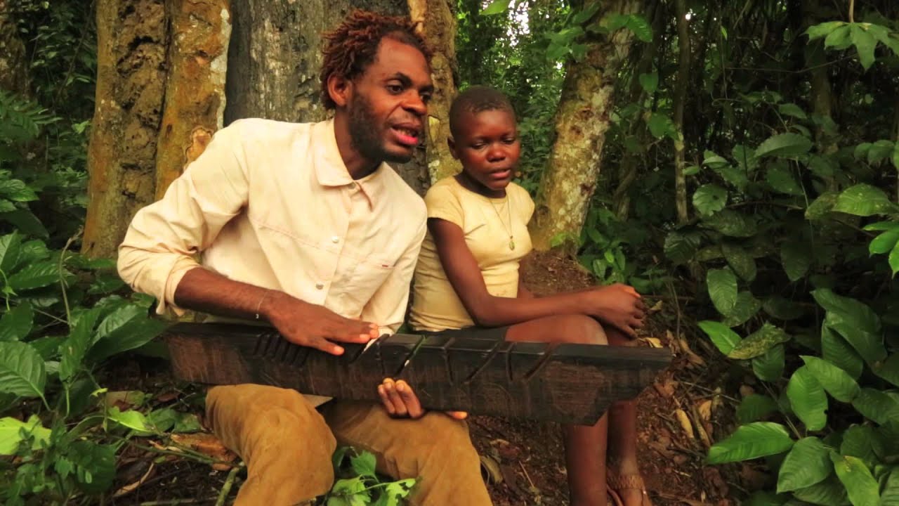 Le Ngombi de José - Arbrasson in situ - YouTube