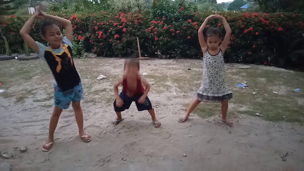 Hoola hoop dance step - YouTube