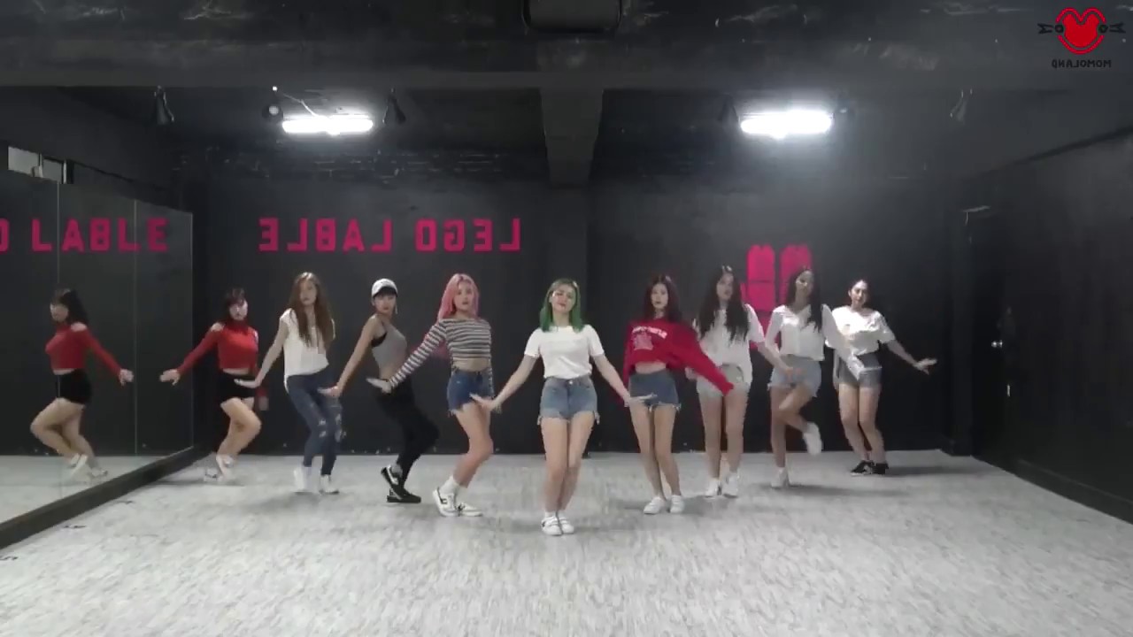 [Mirrored & Slowed] Momoland (모모랜드) - BAAM Dance Practice - YouTube
