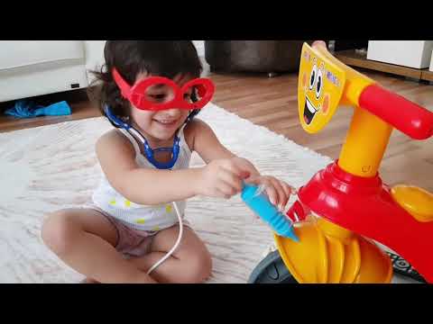 Oyuncaklar Hasta İlayda Doktor Oluyor ! Kids Play a DOCTOR | İğne Parodi