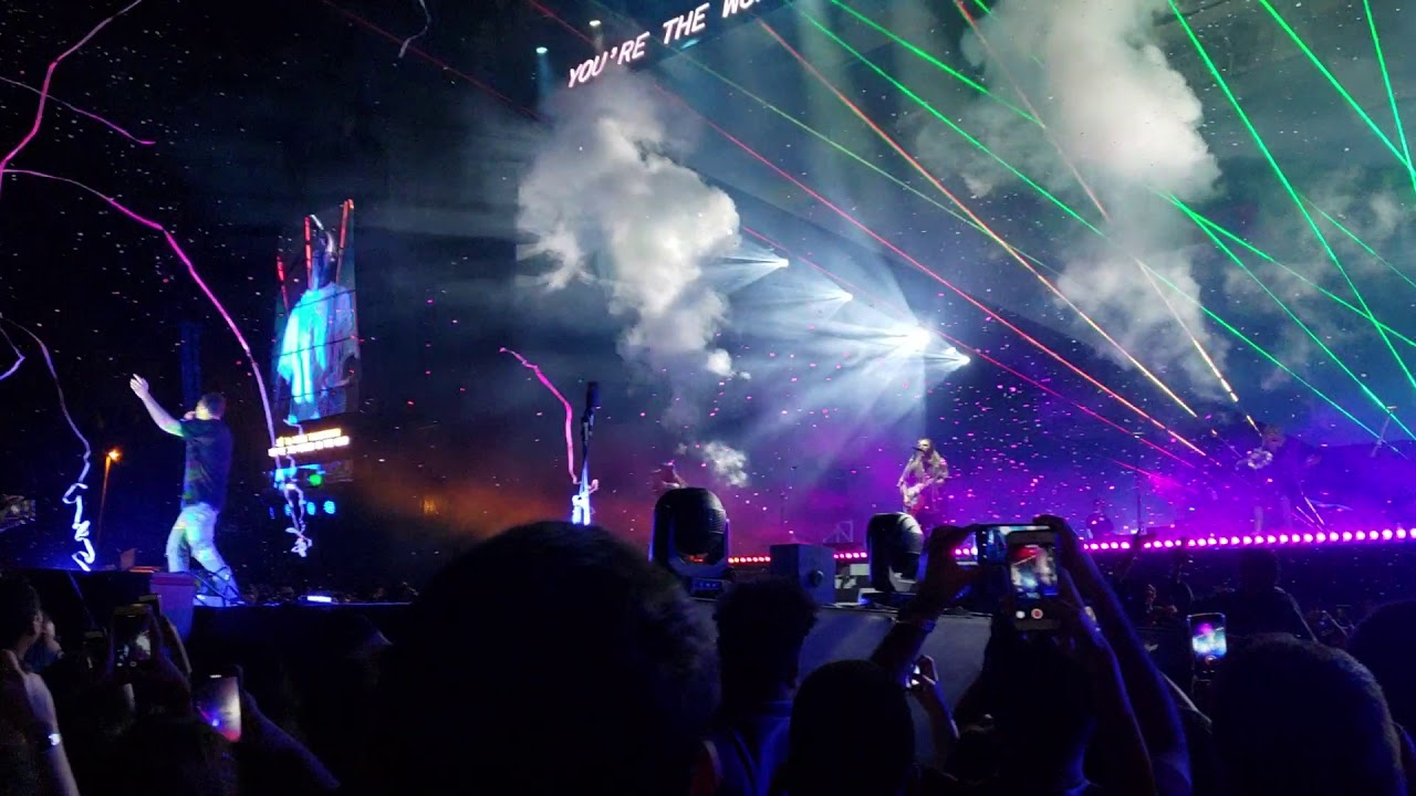 Hillsong United - Wonder - Brasília 16/11/2019 - YouTube
