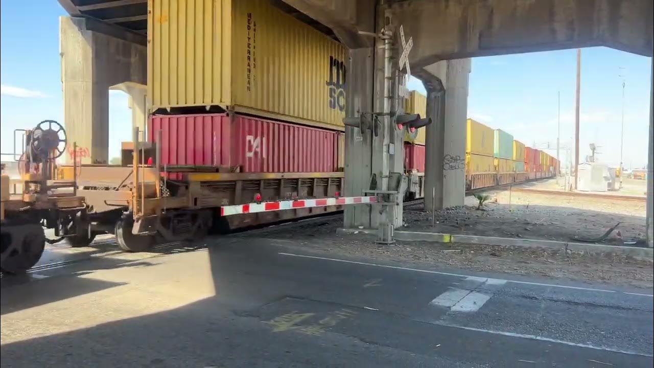 The BNSF Intermodal Stack Train in Fresno California - YouTube