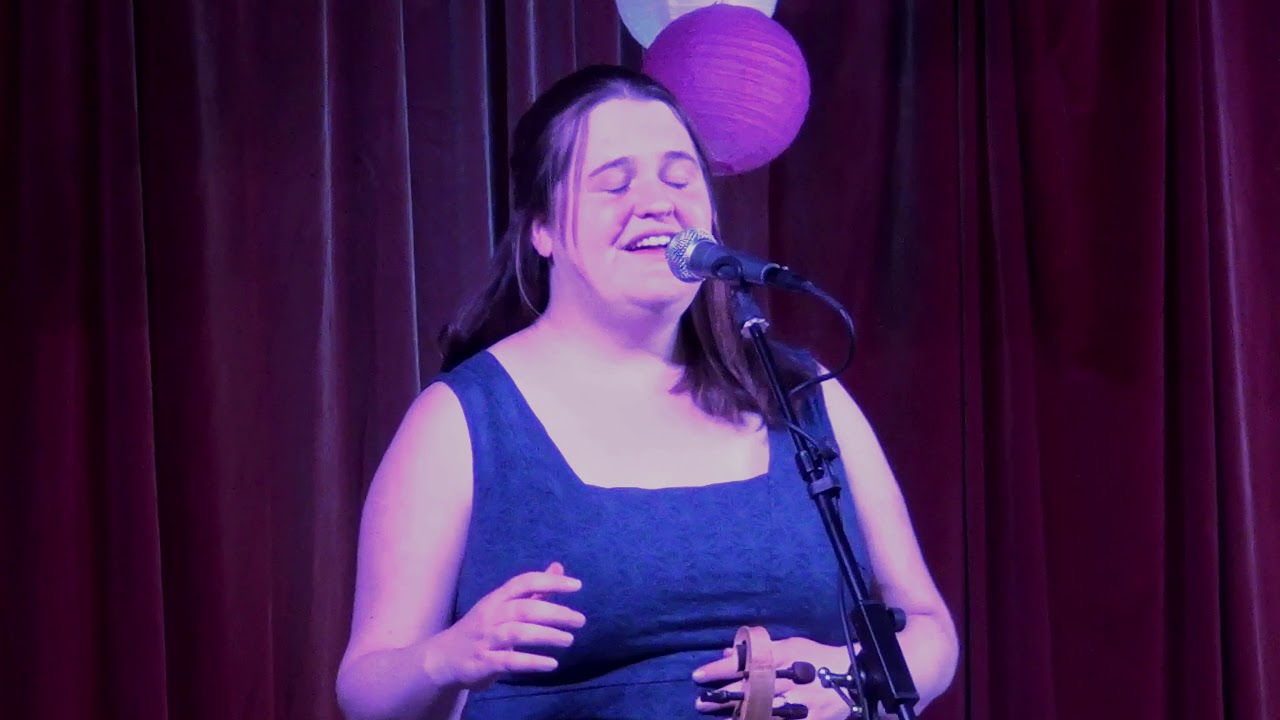 Jackie Oates @CMV Festival 2019 - YouTube