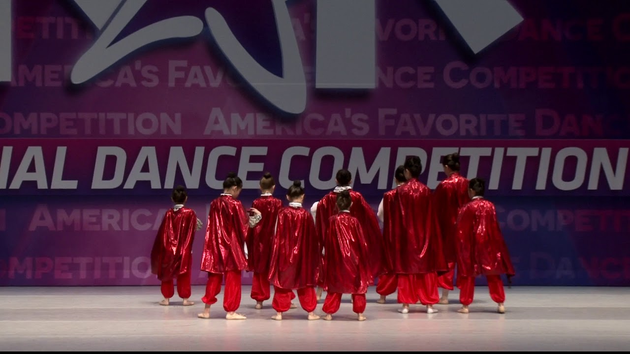 Ni Shang Dance Academy Mulan Dance - YouTube