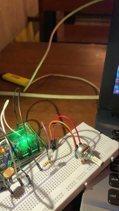 Rangkaian Arduino Sederhana Analog Input & Digital Input - YouTube