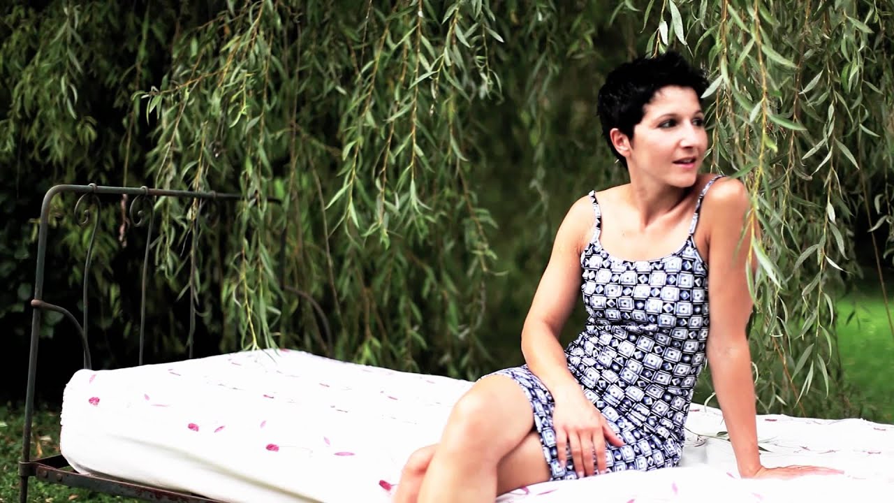 Alexandra Caselli - S'il suffisait d'aimer - YouTube