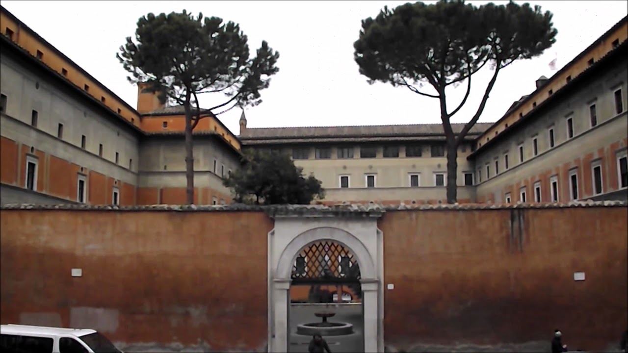 Roma, Palazzo dei Penitenzieri delle Rovere Hotel Columbus manortiz ...