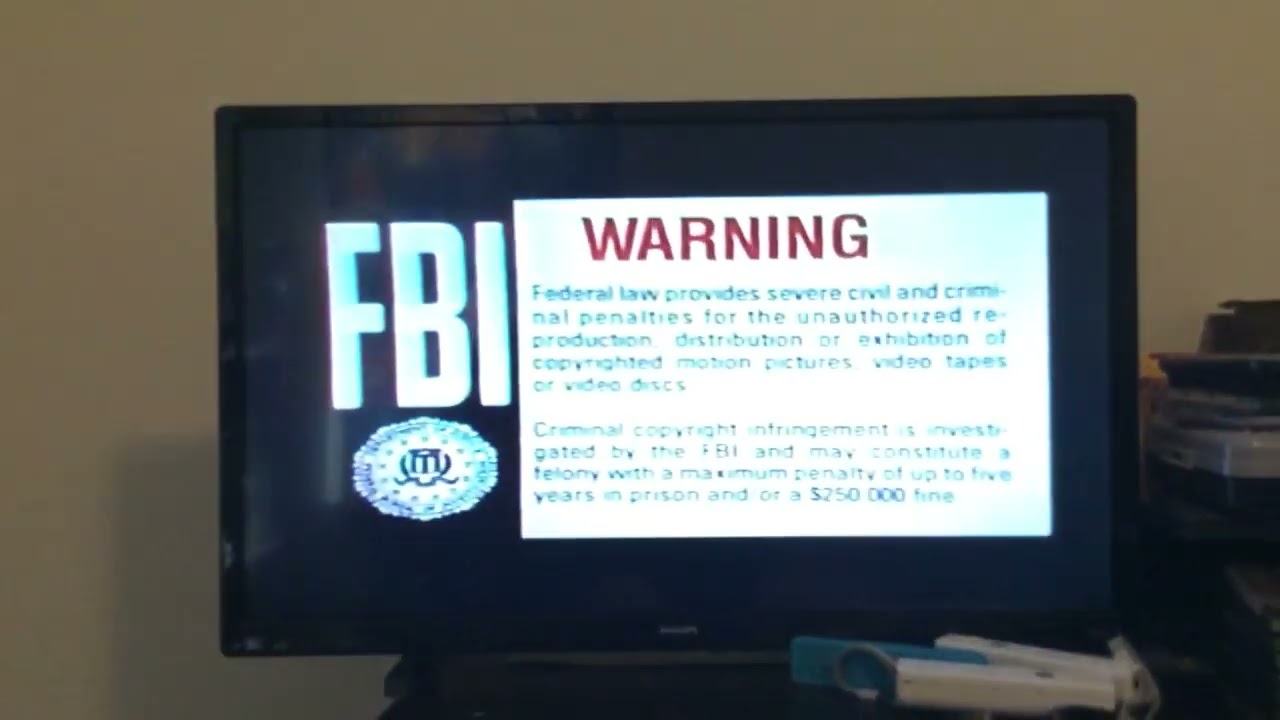 Road runner and wile coyote crash course 1993 vhs opening 1995 reprint beep beep - YouTube