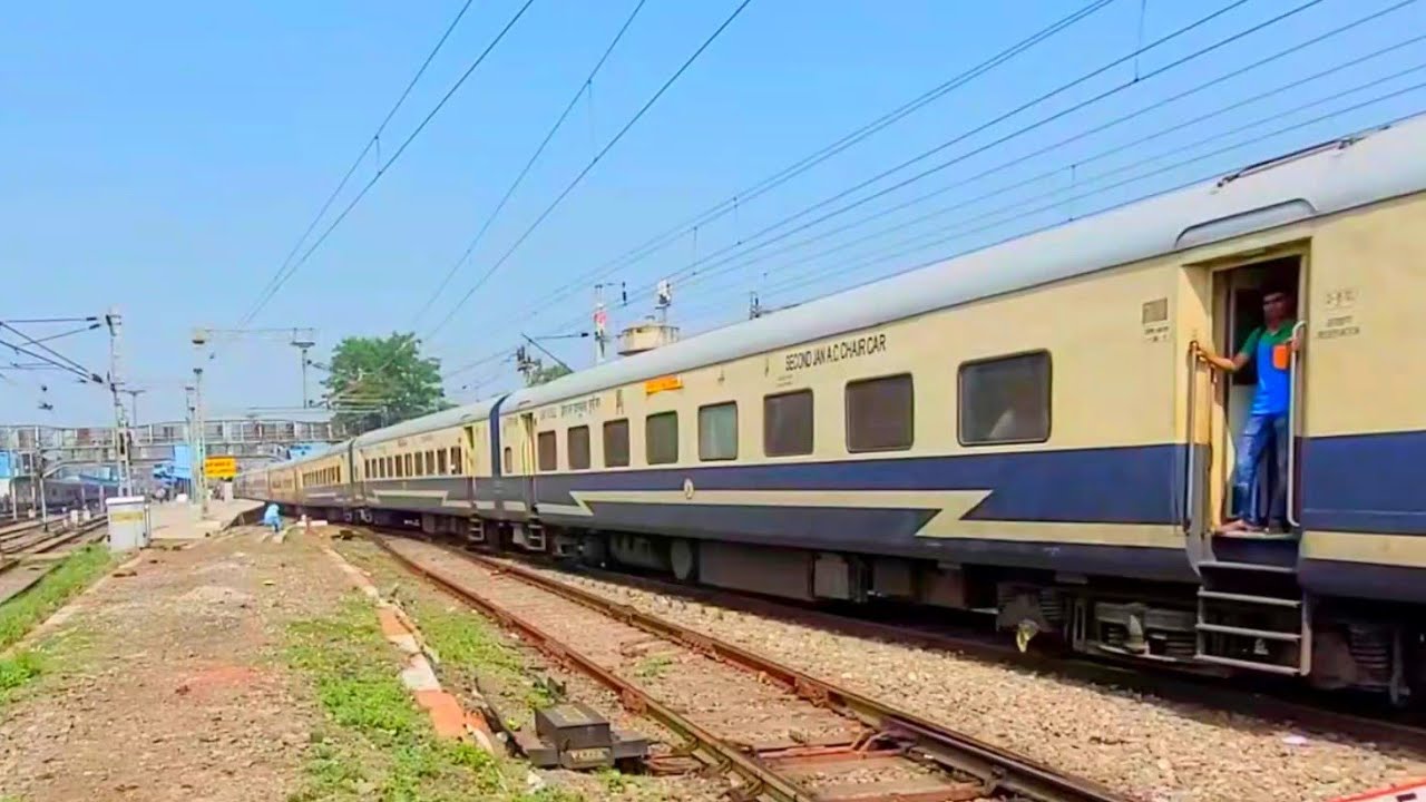 Haridwar Jan Satabdi Express Train With Wap7 Loco Depart From Ambala ...