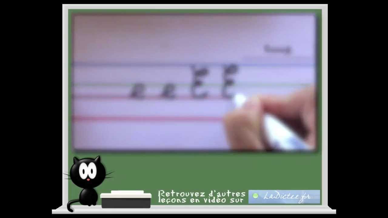Alphabet cursif - comment écrire la lettre cursive E - vidéo en langue ...