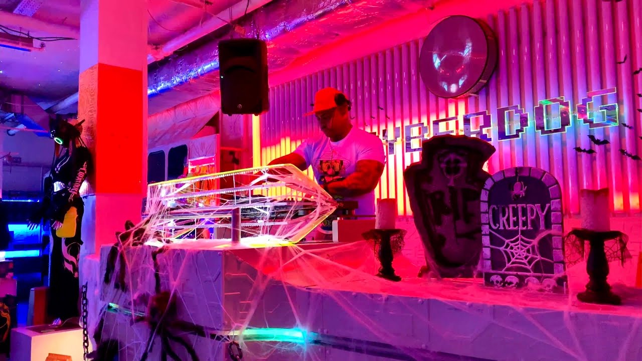 Cyberdog Halloween performance with DJ and dancers, London, UK |4K ...